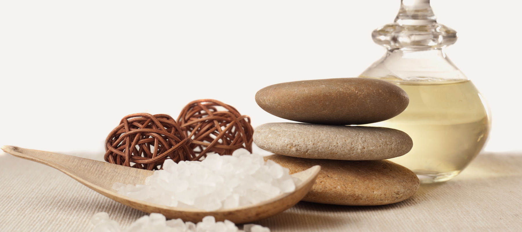 Tesla Styme - Studio Naturalmed